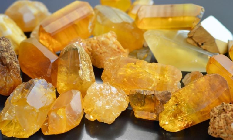 6 Types of Yellow Crystal: A Complete Guide - Gems Tycoon