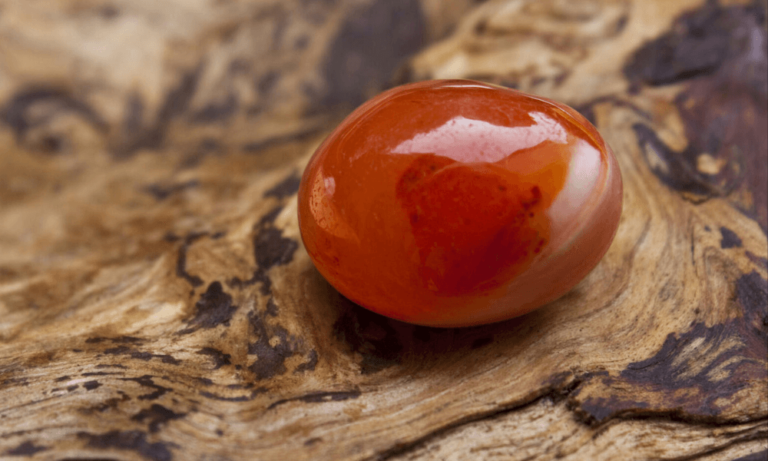 Beautiful Red Agate: Meaning and Benefits - Gems Tycoon