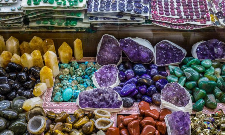 The Whole Guide to Silk Gemstones Beauty - Gems Tycoon